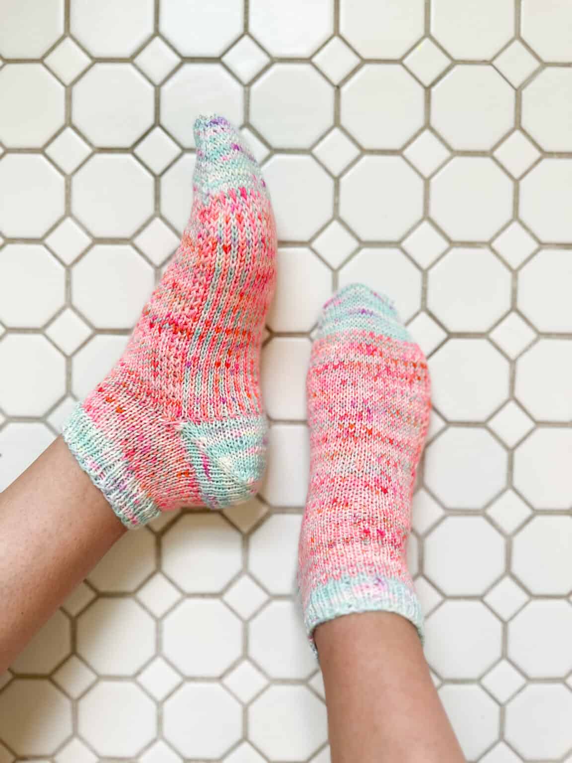 Shimmer Socks - Free Easy Colorwork Socks Knitting Pattern - Whimsy North